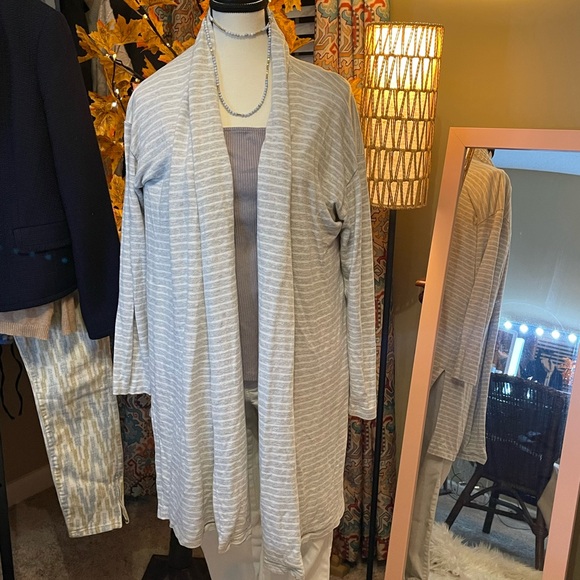 Lou & Grey | Jackets & Coats | Lou Grey Light Gray Knit Cardigan | Poshmark